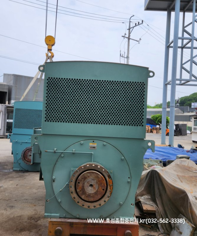 효성고압모터 3150KW*6P*60HZ*6600V (주)효성중공업 3150KW*6P*60HZ*6600V