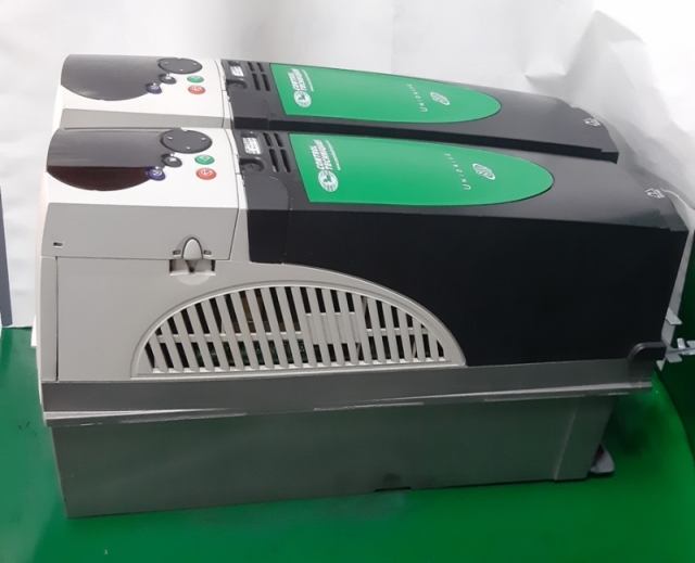 SP UNIDRIVE SP1403 CONTROL TECHNIQUES CONTROL TECHNIQUES INPUT : 380-480V