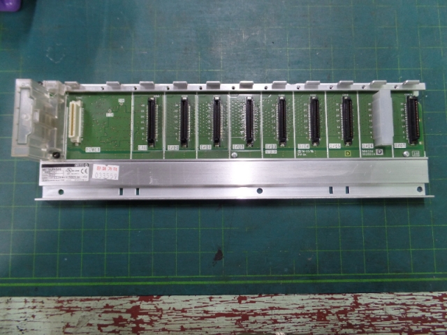 MITSUBISHI BASE UNIT Q38B MITSUBISHI MELSEC-Q, 5VDC 0.12A