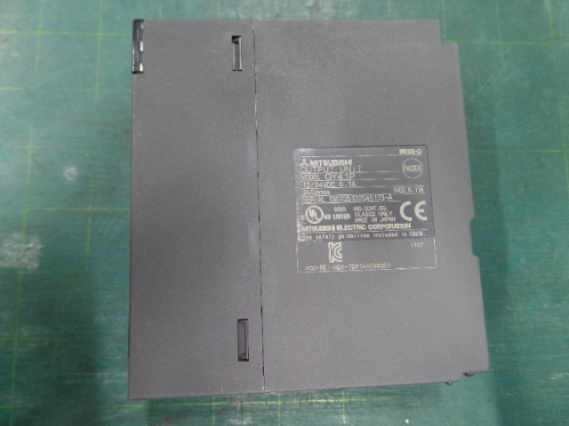 MITSUBISHI OUTPUT UNIT QY41P MITSUBISHI 12/24VDC 0.1A 2A/Common 5VDC 0.11A