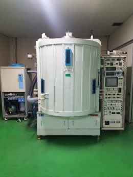 UNIVAC-1350 진공증착기 진공증착기