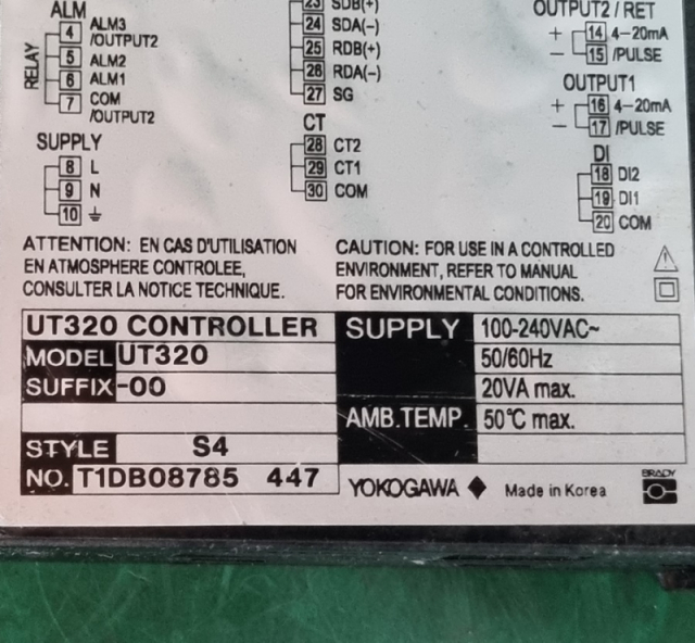 UT320-00 STYLE S4 YOKOGAWA 콘트롤러 YOKOGAWA 파워 100-240VAC