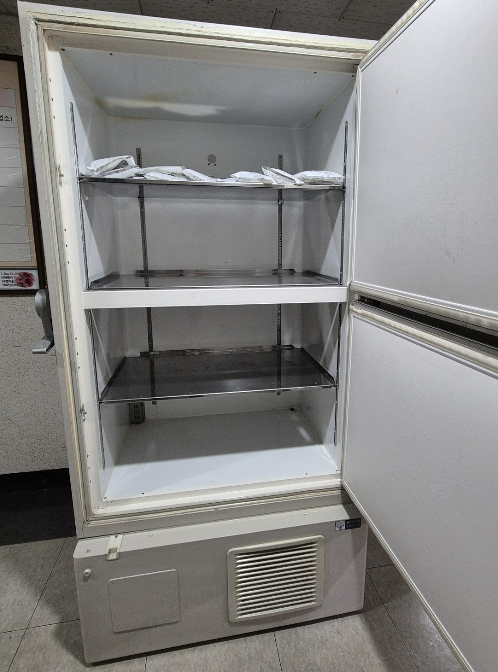Deep freezer ,SANYO MDF-U72V,냉동고,초저온냉동고 | [중고] SANYO, 화학 · 유공압 · 유분체 ...
