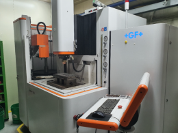 샤밀방전기 FORM P350 금형가공기 - 신성엠티